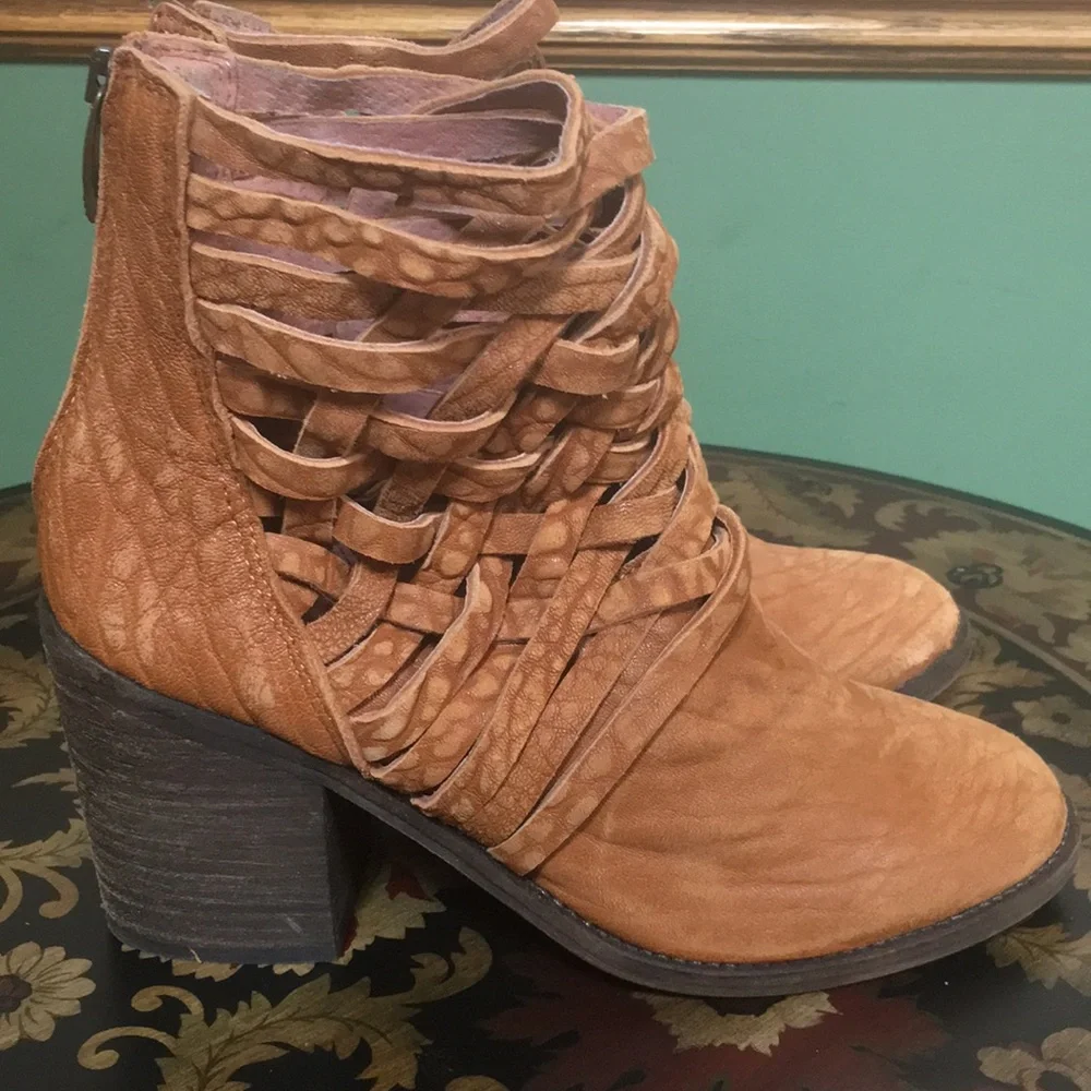 Free People | Shoes | Free People Carrera Braided Woven Tan Leather ...